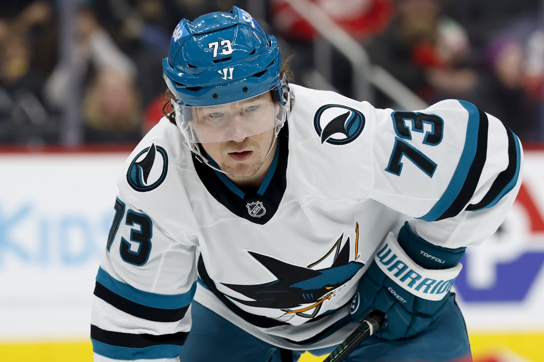 Sharks F Tyler Toffoli (lower body) back in lineup - Field Level Media ...