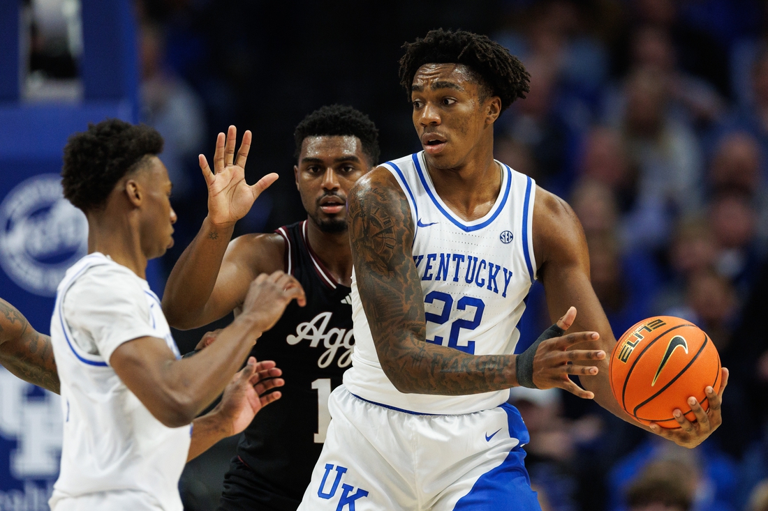 No. 8 Kentucky's second-half surge sinks No. 11 Texas A&M - Field Level ...