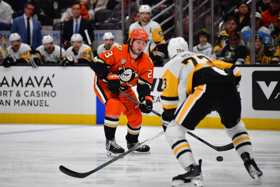Mason McTavish, Alex Killorn drive Ducks past Penguins - Field Level ...