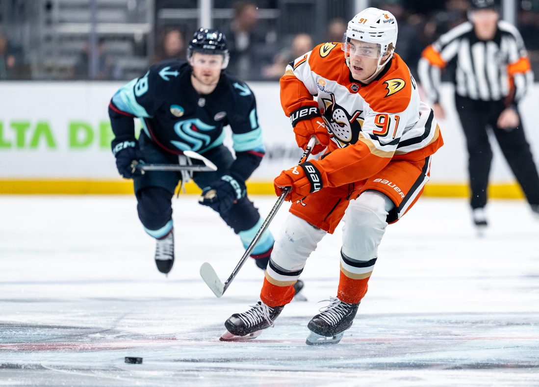 Mason McTavish still on fire as Ducks top Kraken - Field Level Media ...