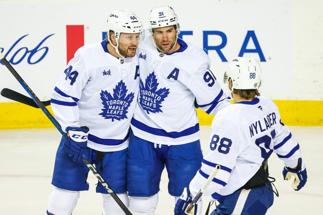 William Nylander's hat trick carries Maple Leafs past Flames - Field ...