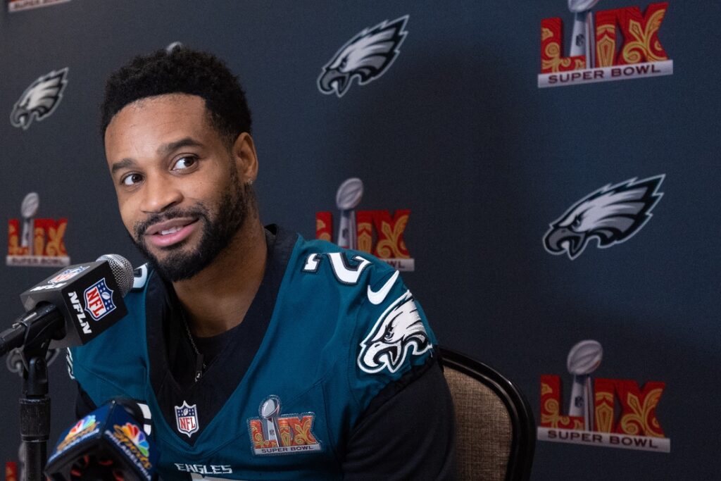 CB Darius Slay aims to play in 2025 with Eagles ... or Lions - Field ...