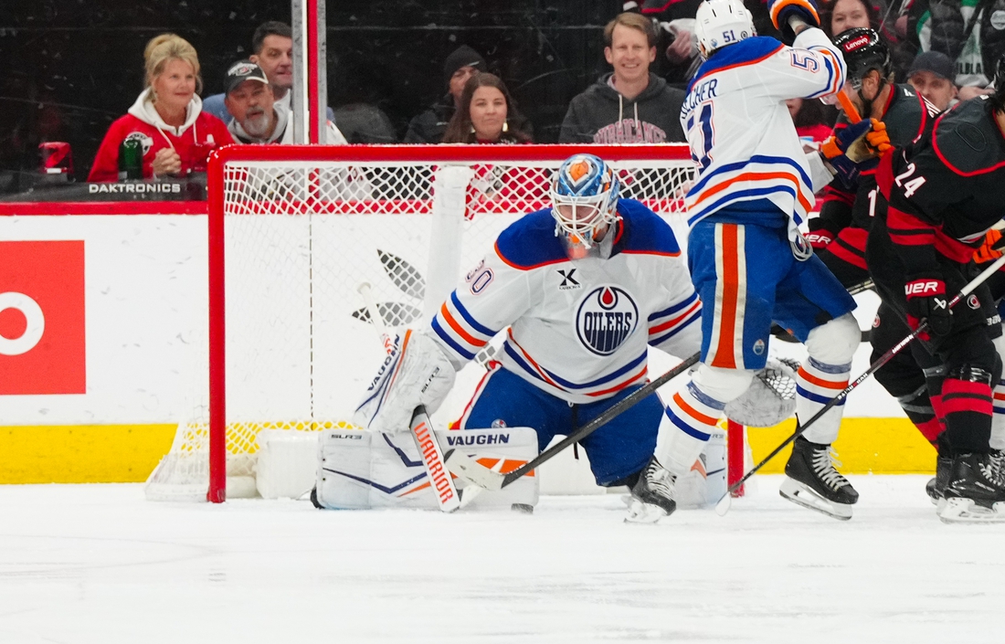 Calvin Pickard shines as Oilers beat Hurricanes to snap 5-game skid ...