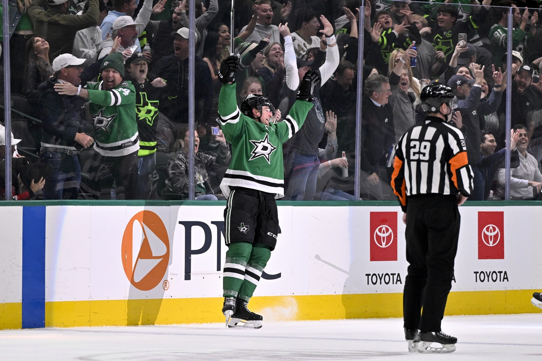 Thomas Harley's game-winning goal lifts Stars over Devils - Field Level ...