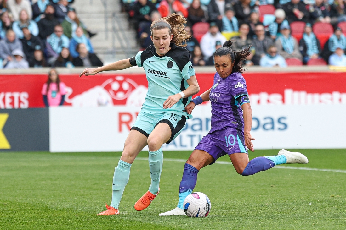 Marta scores on penalty kick as Pride blank Gotham - Field Level Media ...