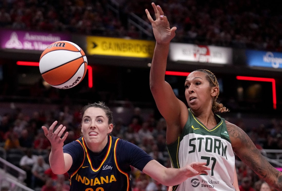 Storm's Katie Lou Samuelson (ACL) to miss 2025 season - Field Level ...