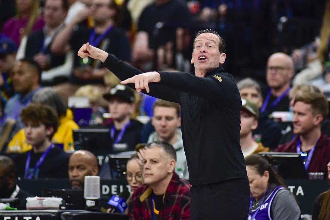 Cavaliers' Kenny Atkinson named NBA Coach of the Year - Field Level ...
