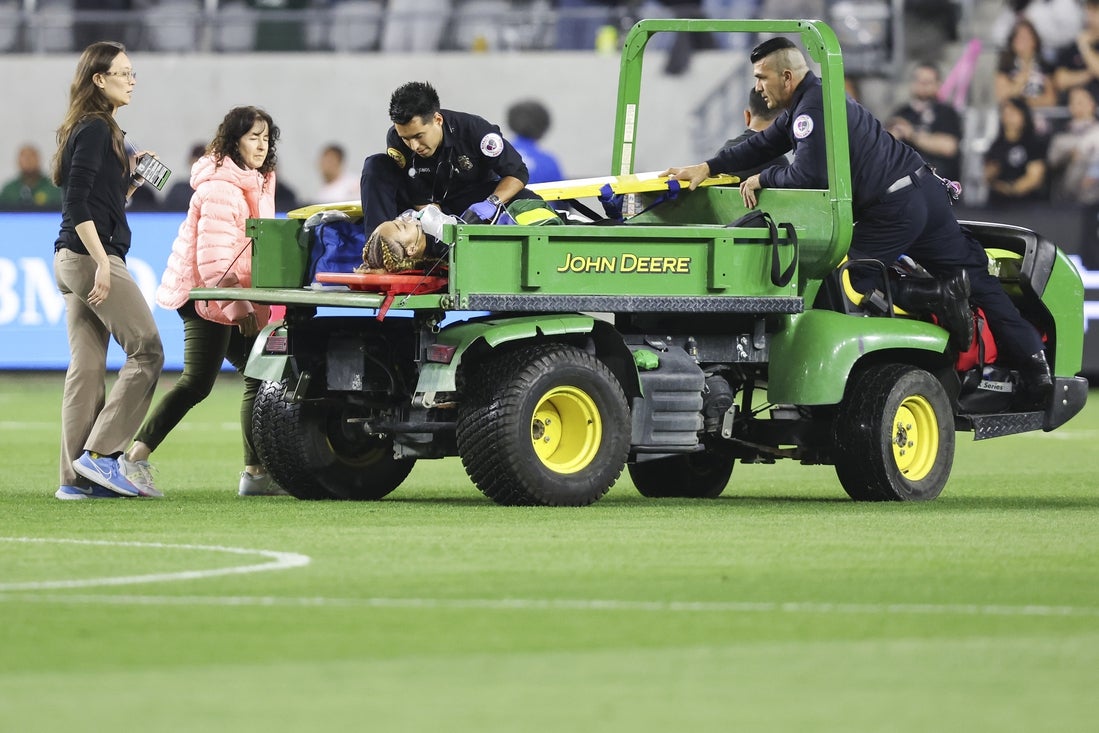 Angel City's Savy King undergoes heart surgery - Field Level Media ...