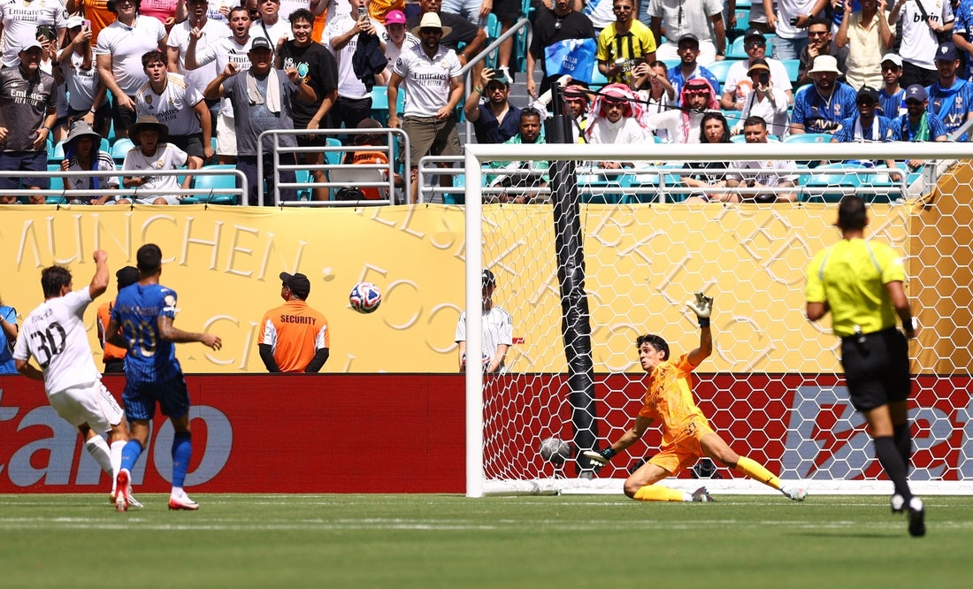 Yassine Bounou's PK save helps Al Hilal tie Real Madrid in Club World ...