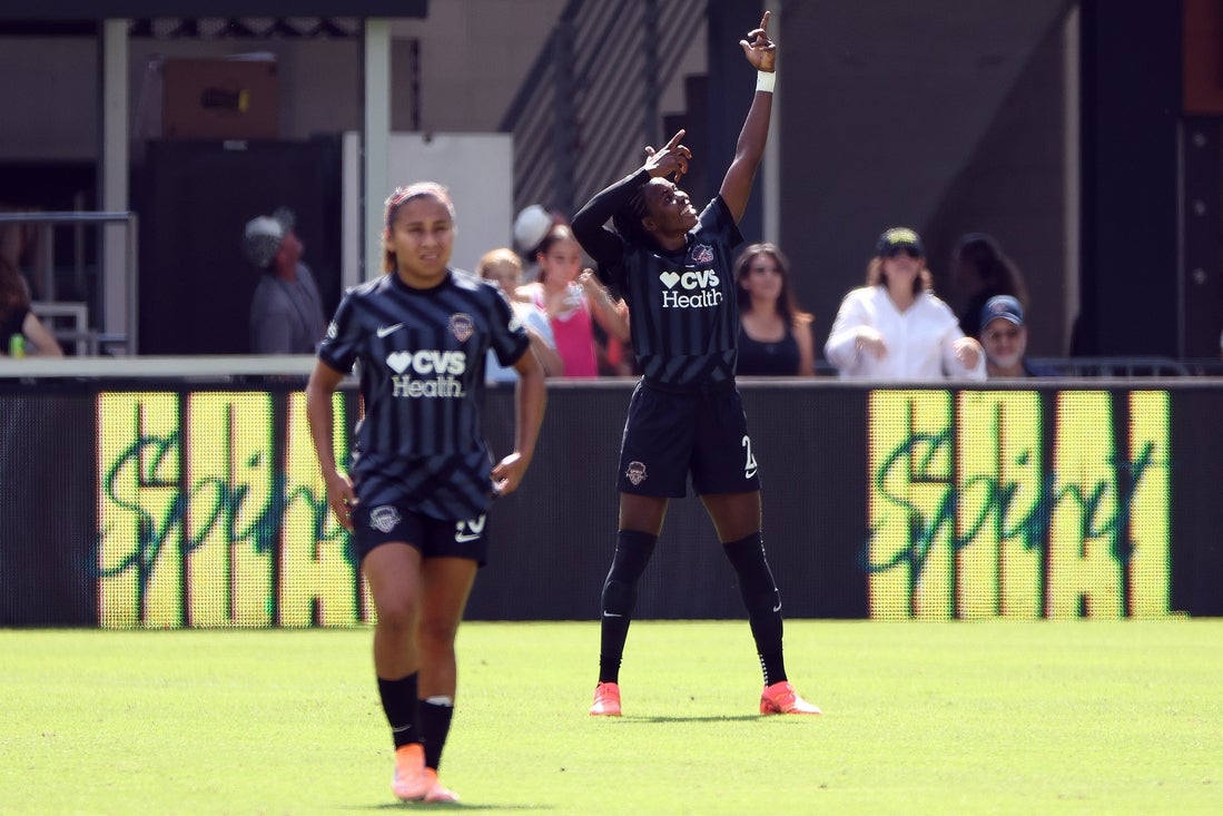 Gift Monday hat trick powers Spirit past Dash, into playoffs - Field ...