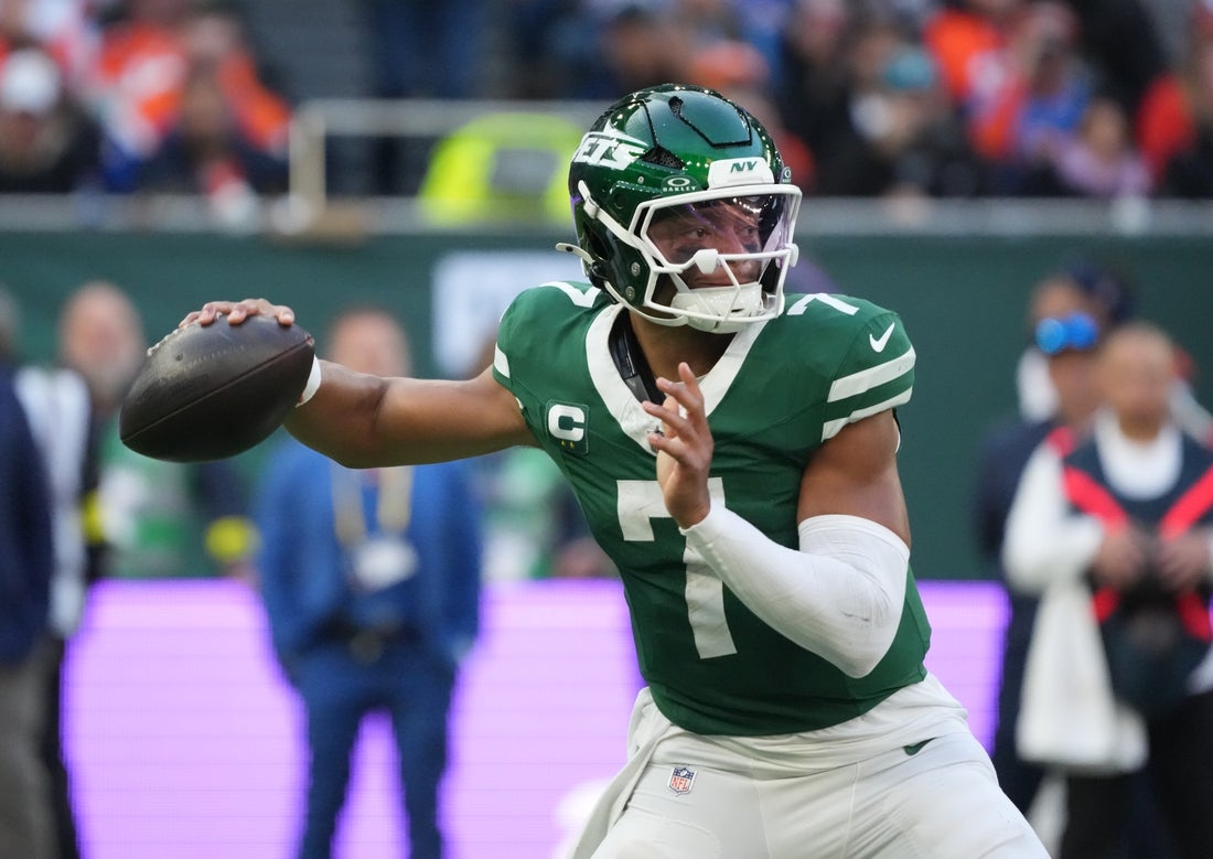 Jets' Aaron Glenn: Justin Fields 'took a step back' - Field Level Media ...