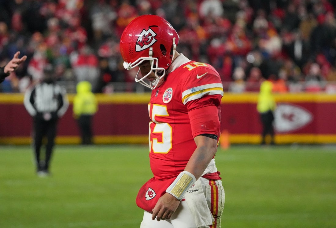 Patrick Mahomes says dwindling playoff odds won't affect Chiefs' fight ...