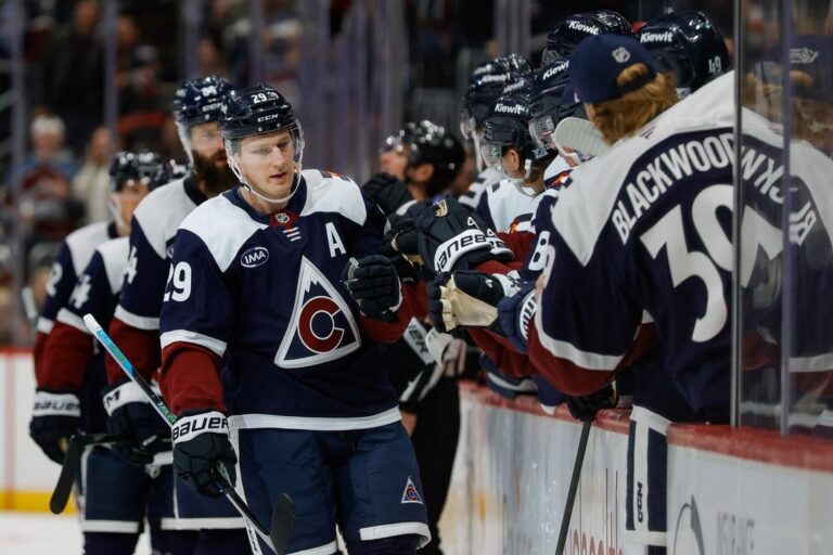 Avs handle Preds, stay unbeaten at home in regulation - Field Level ...