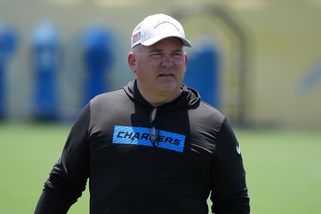 Chargers fire OC Greg Roman, OL coach Mike Devlin - Field Level Media ...