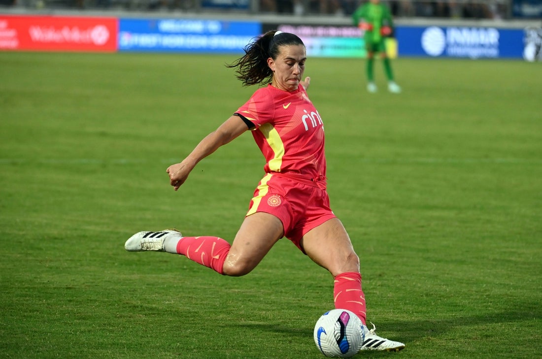 USWNT's Sam Coffey leaves NWSL for Man City - Field Level Media ...