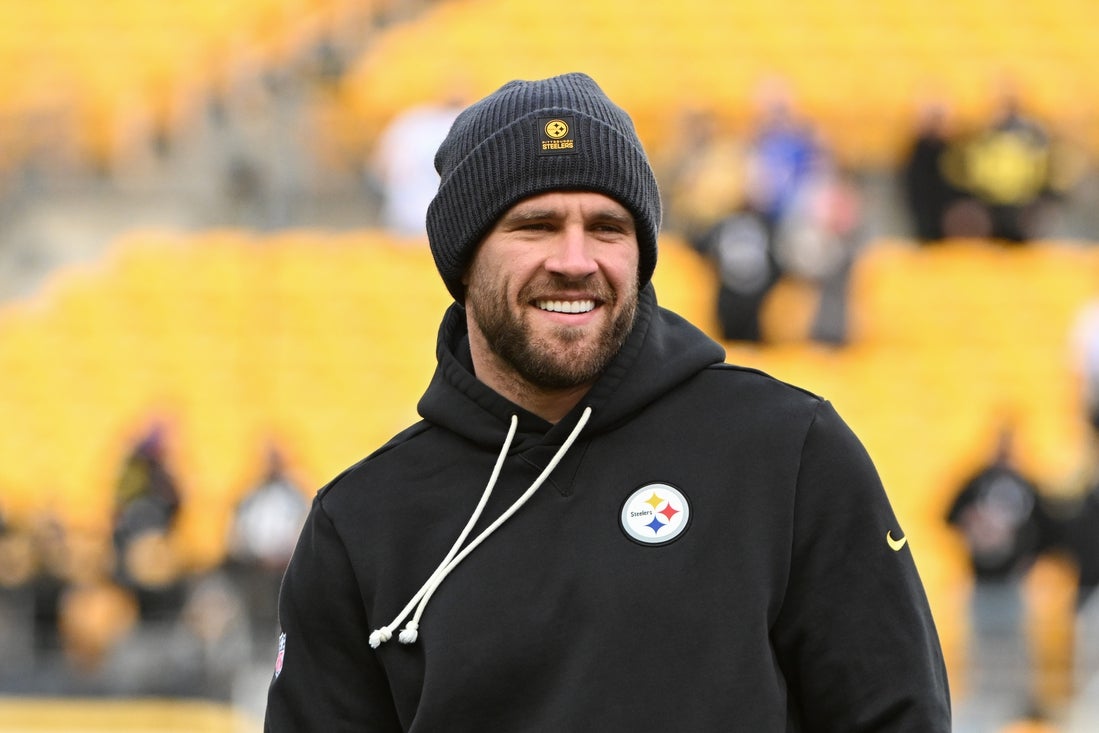 T.J. Watt ‘thankful,’ feels good after recovering from collapsed lung - Field Level Media ...