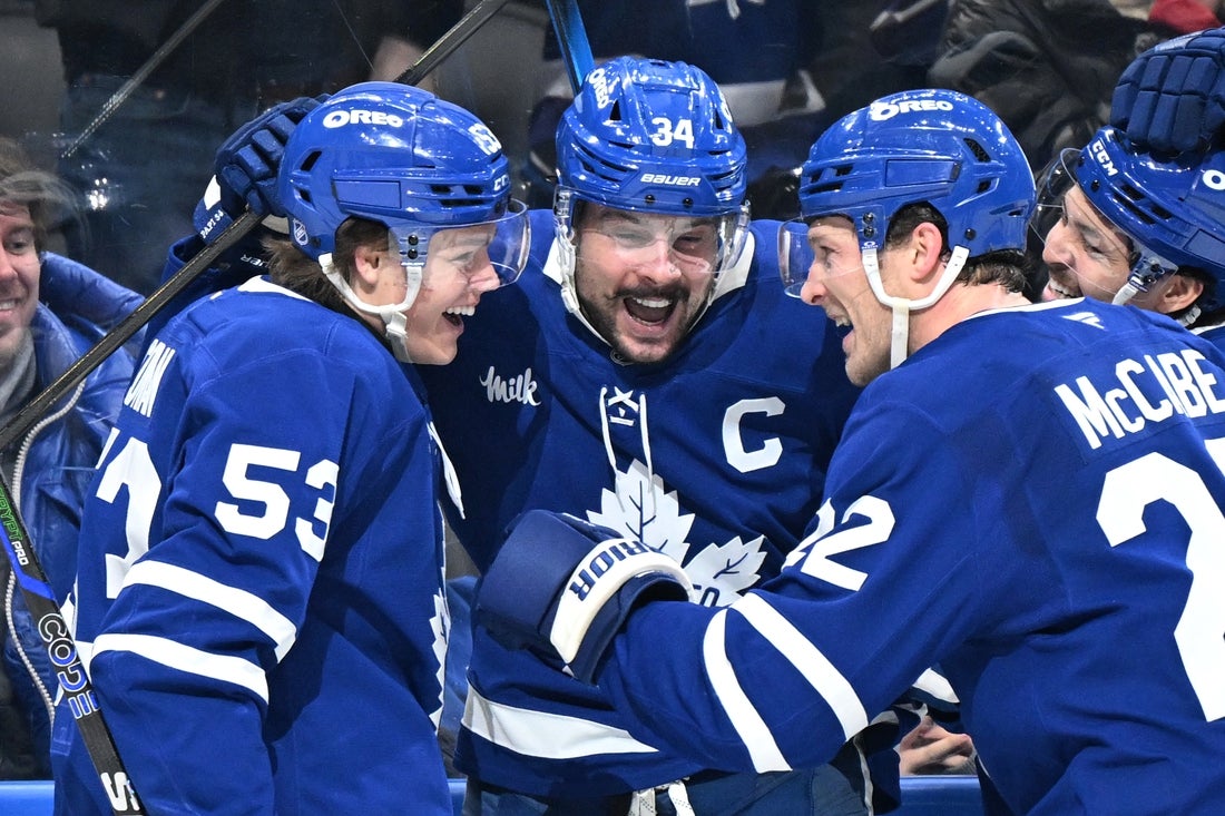 Auston Matthews scores twice to become Maple Leafs' all-time goal ...