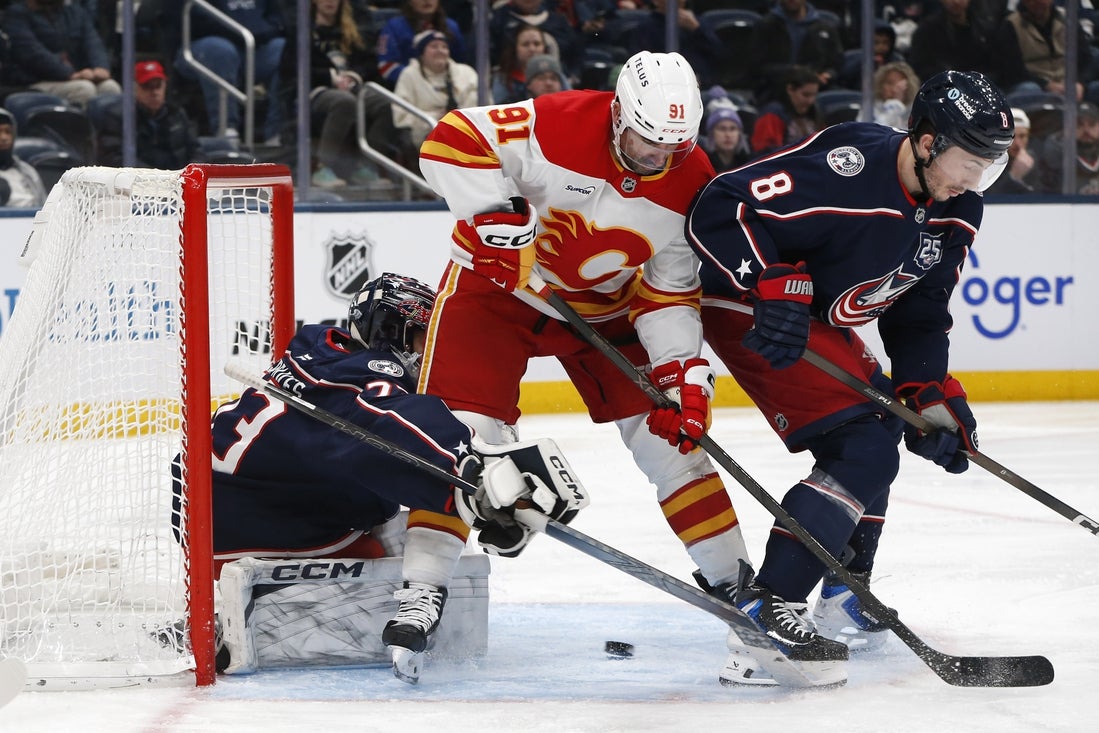 Flames hope to end bad road trip on high note vs. Blackhawks - Field ...