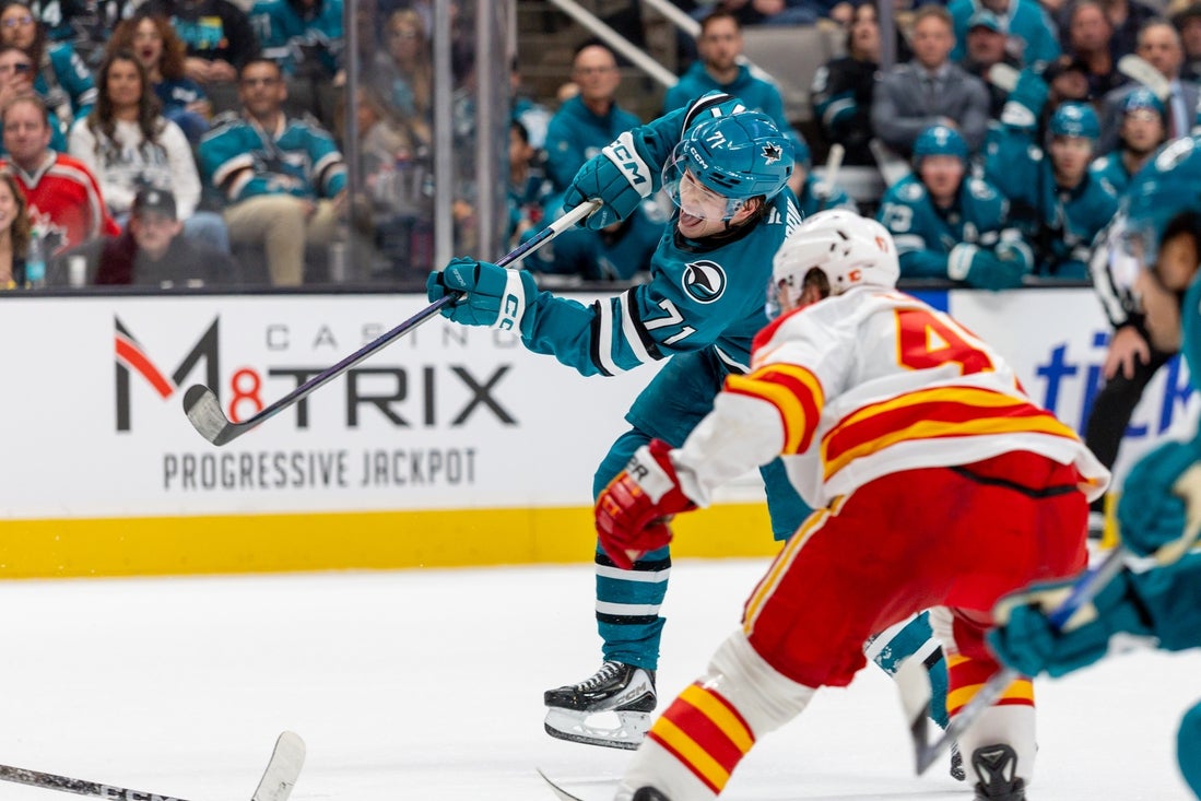 Sharks relish role as contender while Jets languish near bottom - Field ...