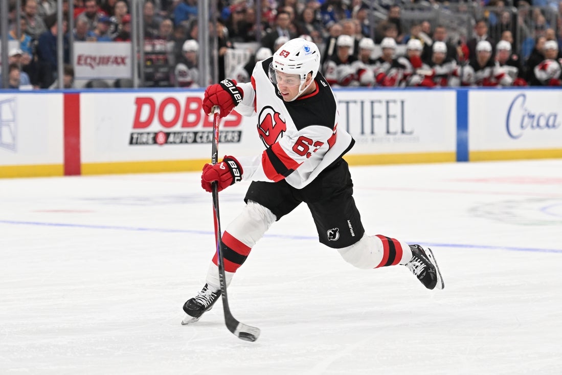 Quiet at deadline, Devils and Rangers renew rivalry - Field Level Media ...