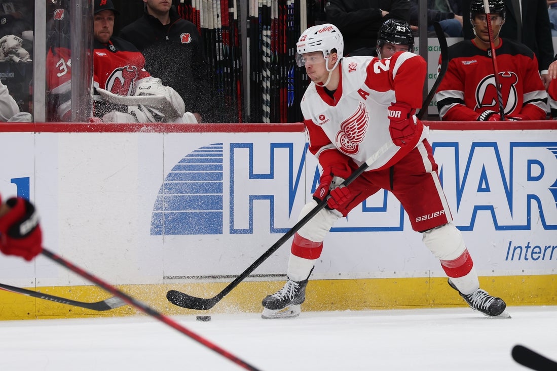 Lightning, Red Wings each licking wounds entering clash - Field Level ...