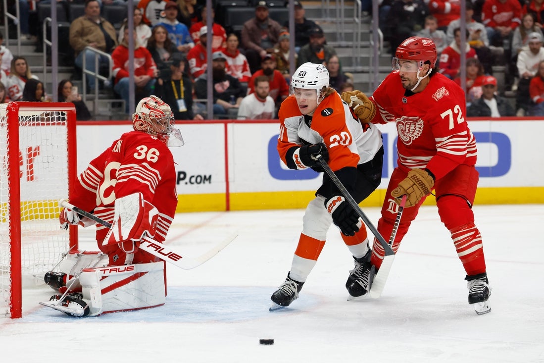 Flyers gain ground on Red Wings as Owen Tippett gets hat trick - Field ...