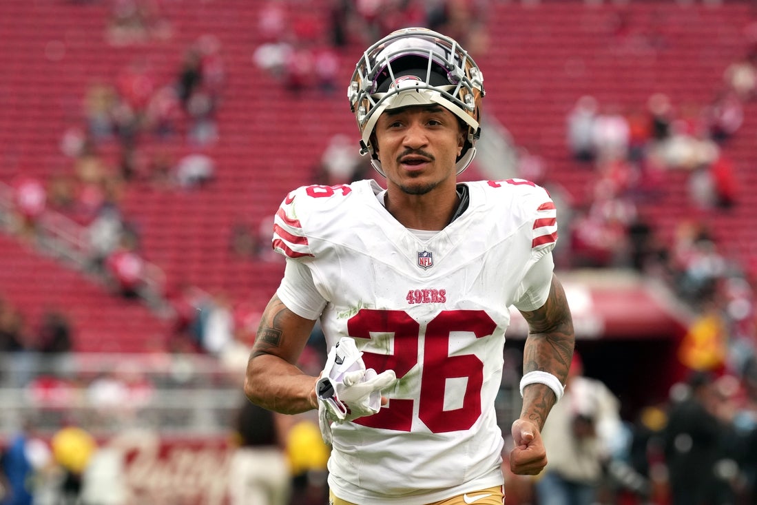 Reports: Bucs adding CBs Chase Lucas, Kemon Hall - Field Level Media ...