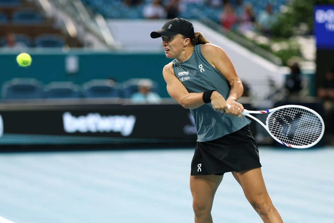 WTA roundup: Two-time Stuttgart champ Iga Swiatek into quarterfinals ...