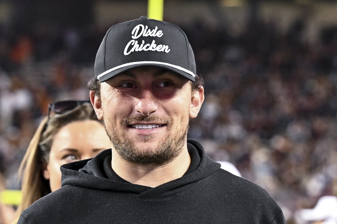 Johnny Manziel delivers quick TKO win in 1-and-done MMA debut - Field ...
